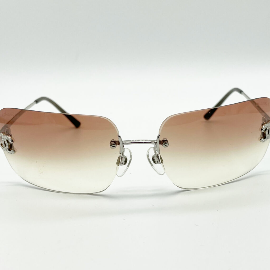 Chanel Rimless Visor Sunglasses in Purple and Silver – Nitryl