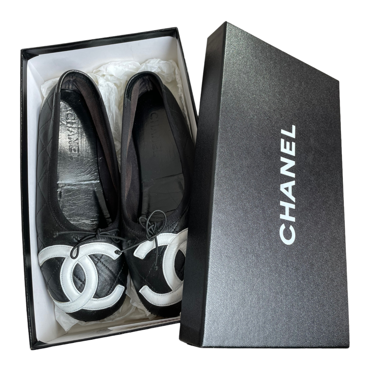 Chanel Cambon Logo Ballet Flats in Black / White UK 6 – Nitryl