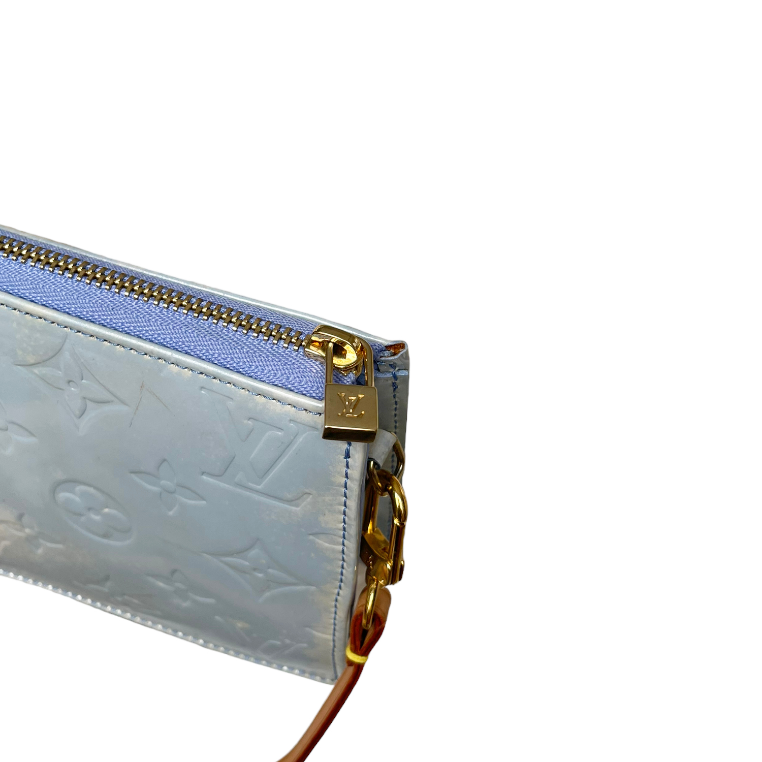 Louis Vuitton Monogram Vernis Shoulder Bag in Baby Blue – Nitryl